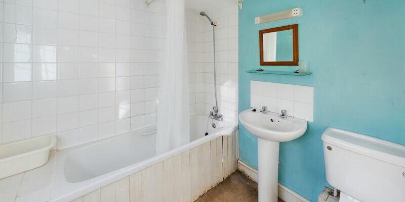 Whoobid Property Auctions: UK Property Auctioneers